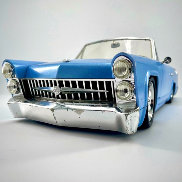 Bratz | Toys | Vintage Bratz 202 Gangster Metallic Baby Blue Lowrider ...